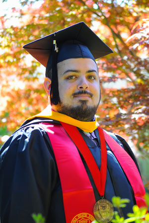 University announces 2016 Deans’ Graduate Medalists - Fresno State News
